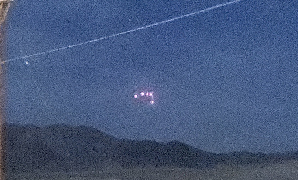 Twentynine Palms, Camp Wilson "Triangle UAP" [Flares] | Metabunk