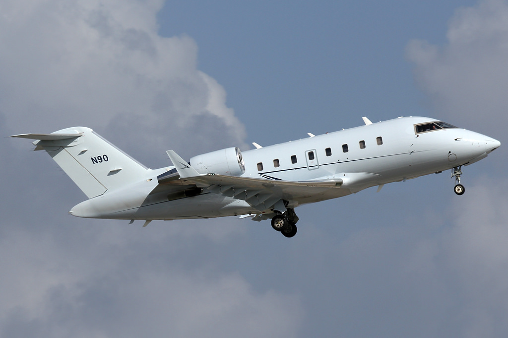 Help to ID a plane? [N90 - FAA Flight Inspection Aircraft] | Metabunk